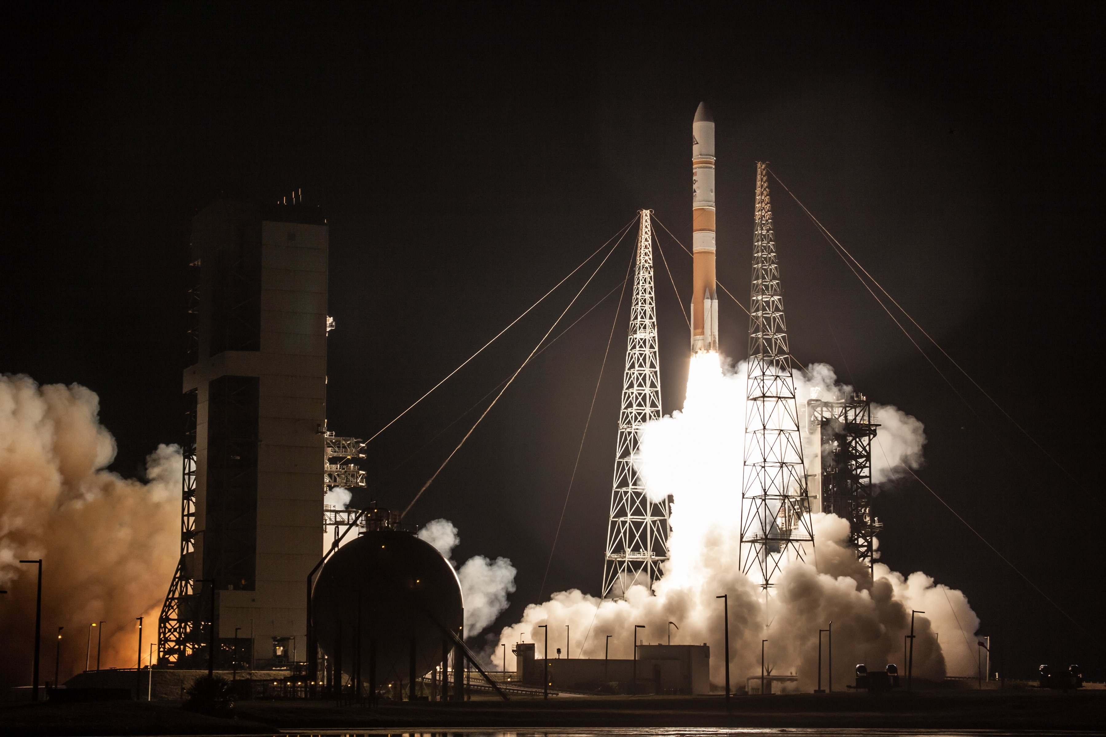 Avec WGS-8, ULA boucle son centième vol institutionnel - Aerospatium