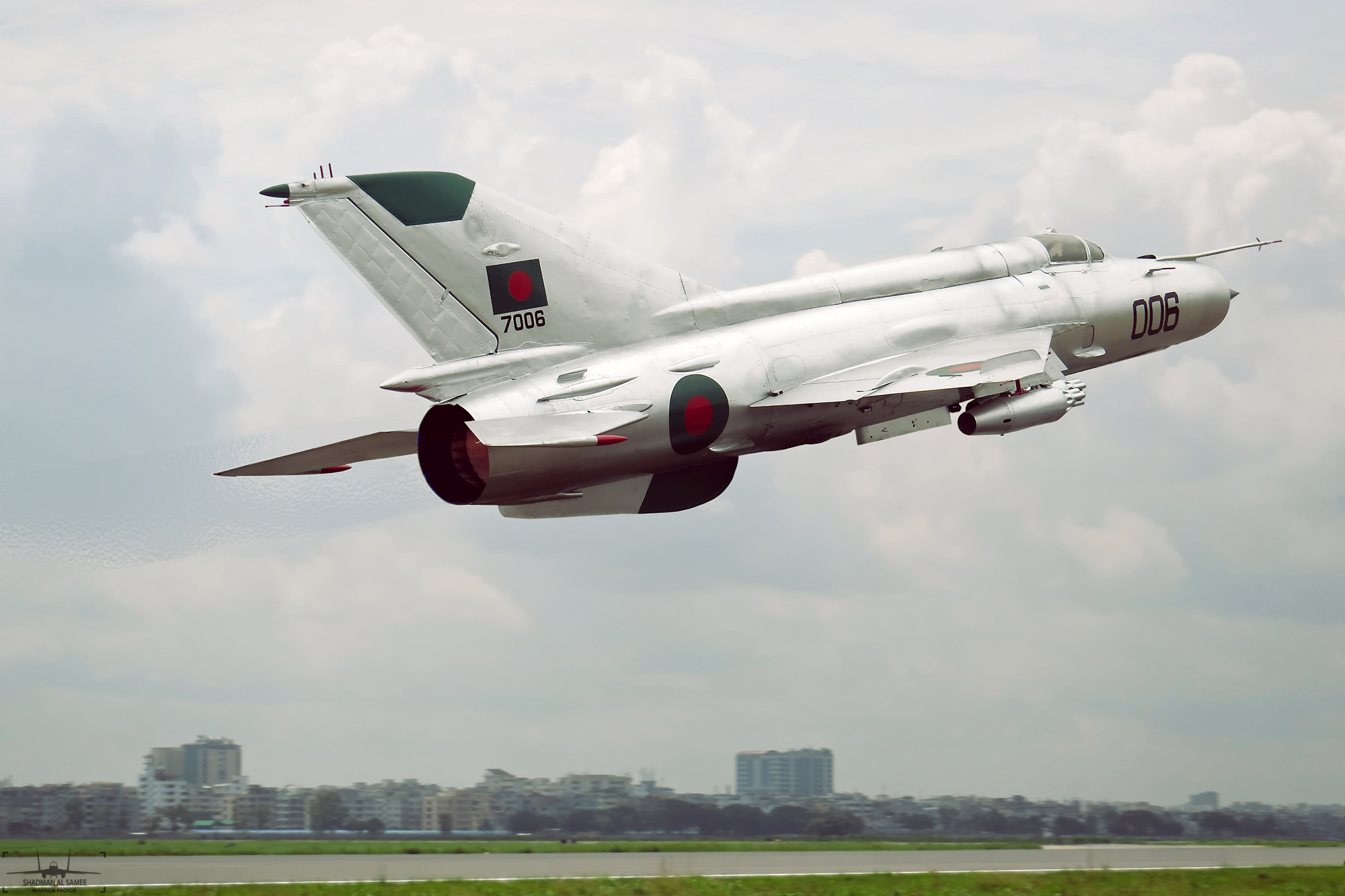 Dacca s'intéresse au Typhoon d'Eurofighter - Aerospatium